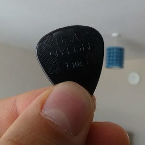 Best guitar picks for beginners